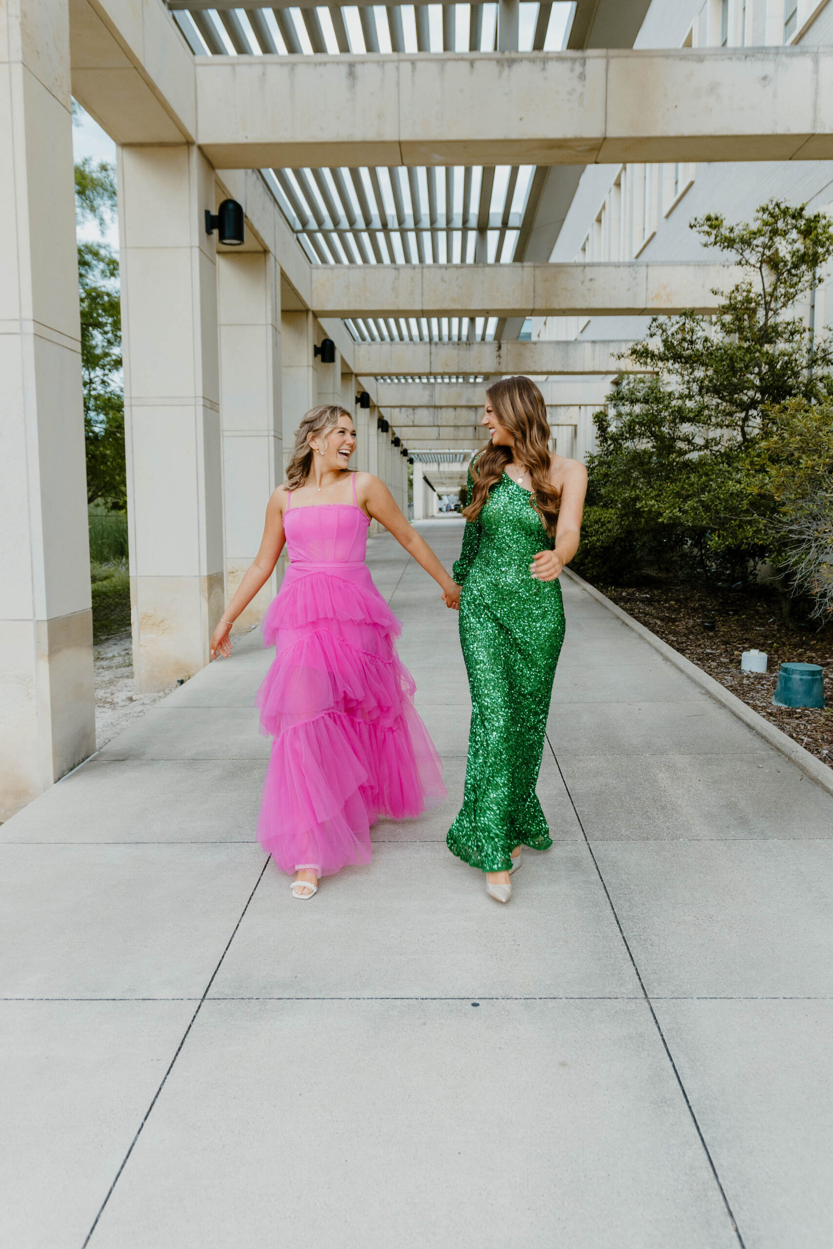 Prom Pics 1.0 - The Queen In Between