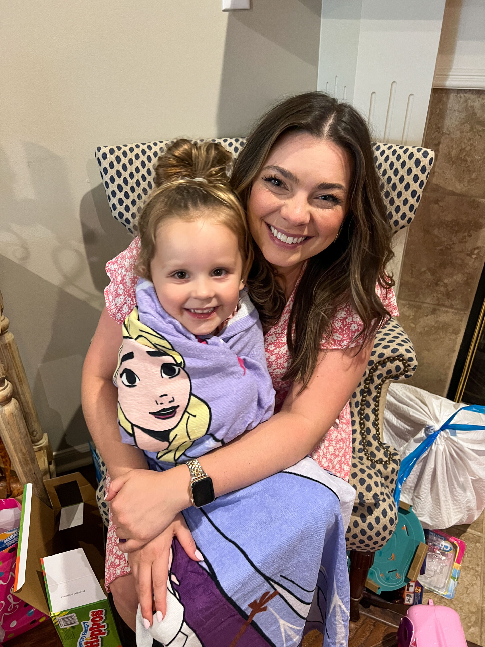 The Queen's Chronicles - Haisley is 3! - The Queen In Between