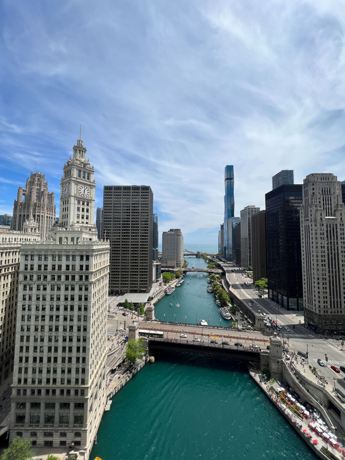 The Queen's Chronicles - Chicago - The Queen In Between