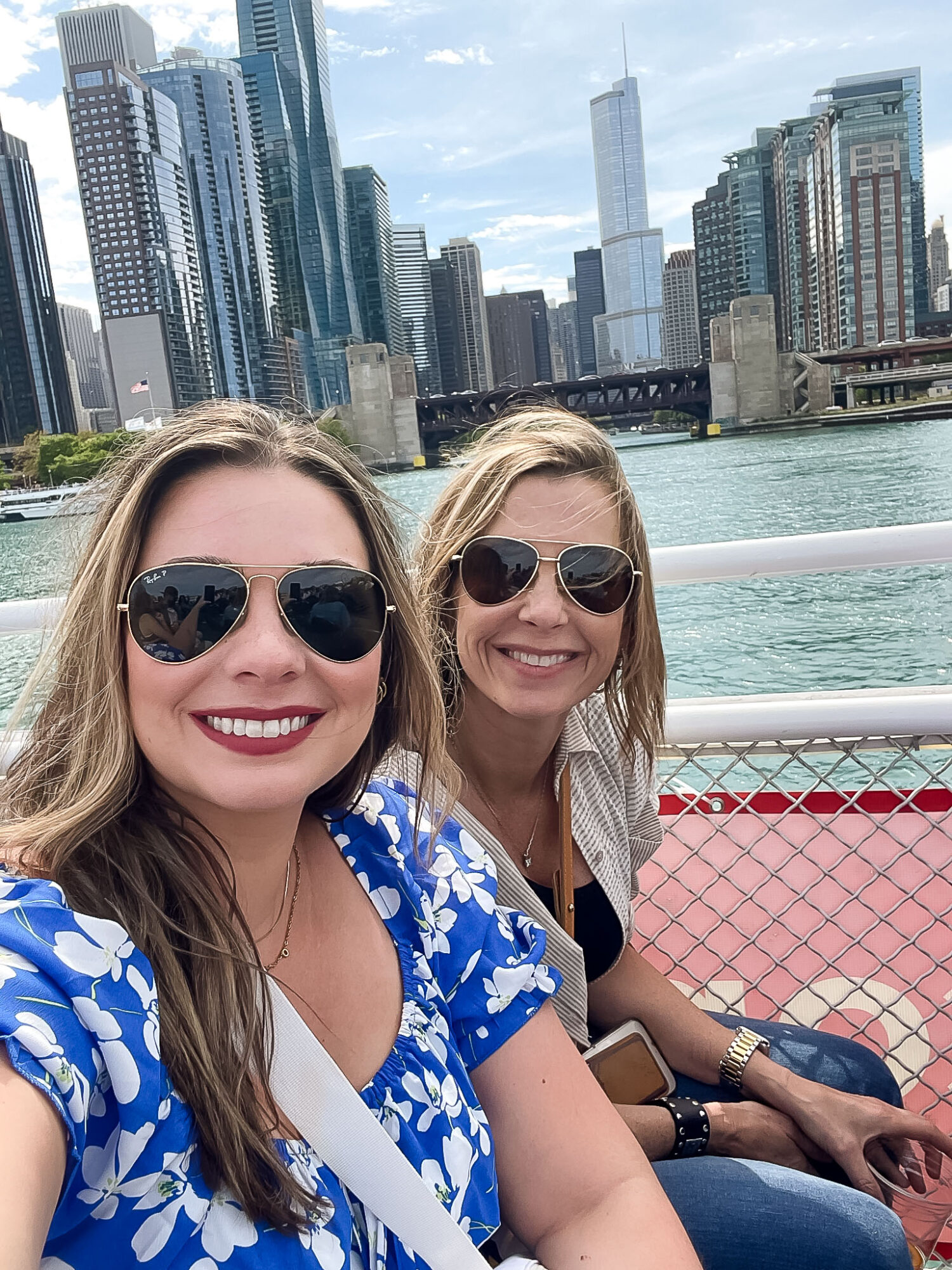 The Queen's Chronicles - Chicago - The Queen In Between